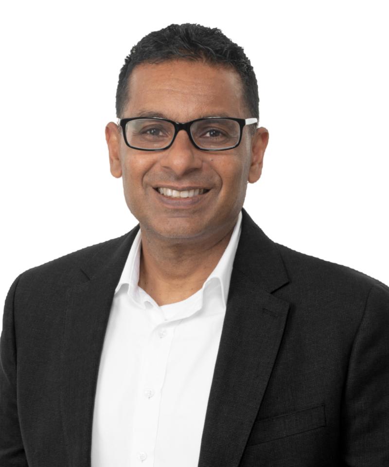 Meet The Team - Bond Adviser